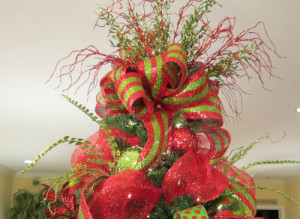 Deco Mesh Christmas Tree - Ladybug Wreaths by Nancy Alexander